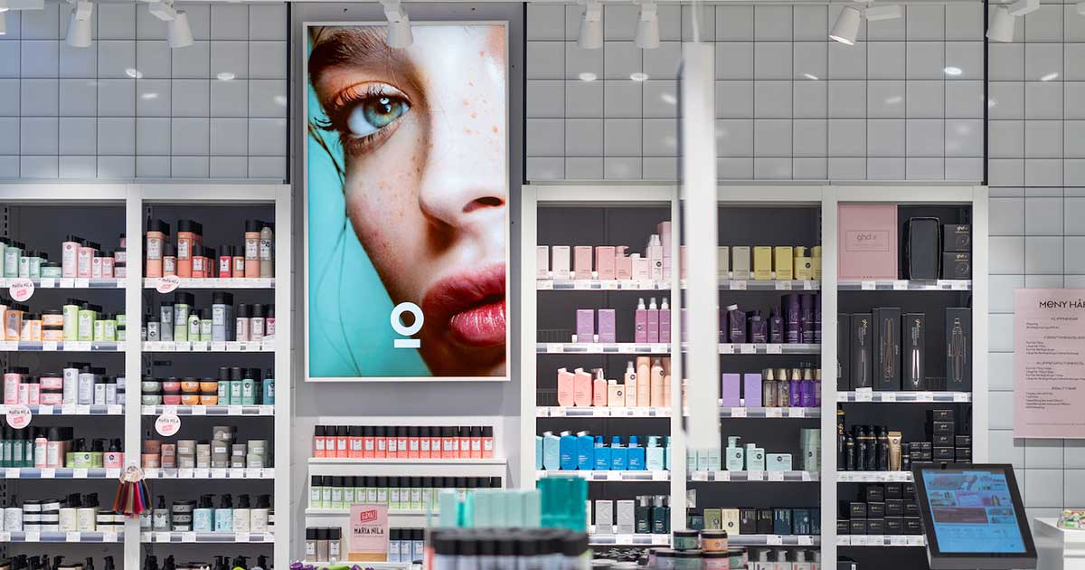 Visual Art | Innovative Digital Signage Solutions Worldwide